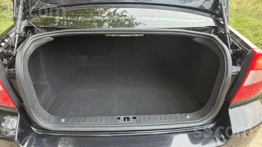 Melns Volvo S80 2006 Rīga, ar dzinēja tilpumu 2.40 L un nobraukumu 287 tūkst. km par 2500 €, foto 9 vietnē AUTOMOTO.COM.LV