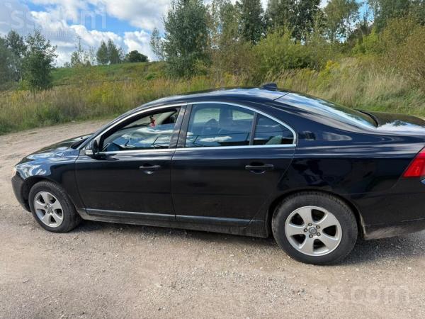 Melns Volvo S80 2006 Rēzekne, ar dzinēja tilpumu 2.40 L un nobraukumu 360 tūkst. km par 2200 €, foto 1 vietnē AUTOMOTO.COM.LV