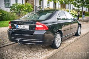 Black Volvo S80 2006 in Riga, with an engine capacity of 2.40 L and mileage of 0 thousand km for 1690 €, photo 5 on AUTOMOTO.COM.LV