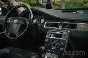 Black Volvo S80 2006 in Riga, with an engine capacity of 2.40 L and mileage of 0 thousand km for 1690 €, photo 9 on AUTOMOTO.COM.LV