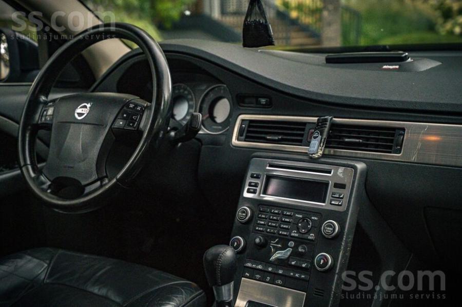Black Volvo S80 2006 in Riga, with an engine capacity of 2.40 L and mileage of 0 thousand km for 1690 €, photo 9 on AUTOMOTO.COM.LV