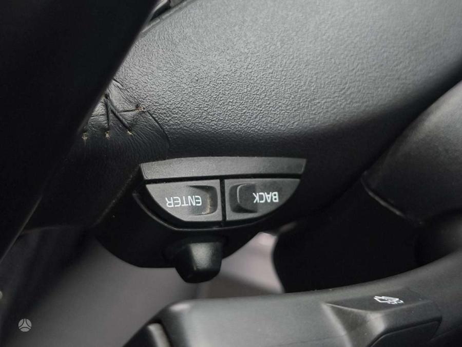 Melns Volvo S80 2006 Viļņa, ar dzinēja tilpumu 2.40 L un nobraukumu 311 tūkst. km par 3499 €, foto 17 vietnē AUTOMOTO.COM.LV