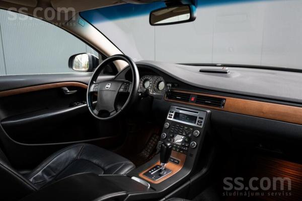 Black Volvo S80 2007 in Riga, with an engine capacity of 3.20 L and mileage of 284 thousand km for 4500 €, photo 9 on AUTOMOTO.COM.LV