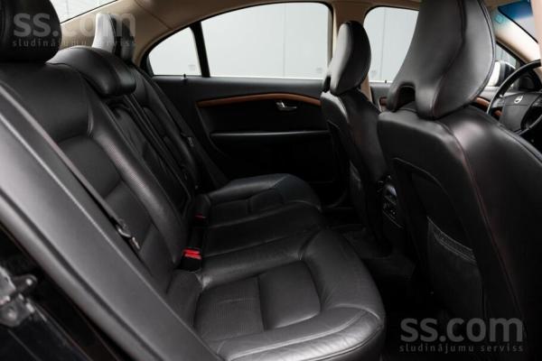 Black Volvo S80 2007 in Riga, with an engine capacity of 3.20 L and mileage of 284 thousand km for 4500 €, photo 10 on AUTOMOTO.COM.LV