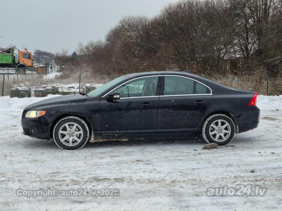 Black Volvo S80 2007 in Tallinn, with an engine capacity of 2.40 L and mileage of 226 thousand km for 5200 €, photo 2 on AUTOMOTO.COM.LV
