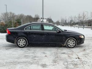 Black Volvo S80 2007 in Tallinn, with an engine capacity of 2.40 L and mileage of 226 thousand km for 5200 €, photo 6 on AUTOMOTO.COM.LV