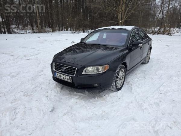 Black Volvo S80 2007 in Jelgava, with an engine capacity of 2.40 L and mileage of 418 thousand km for 2300 €, photo 2 on AUTOMOTO.COM.LV