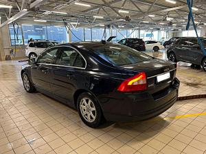 Melns Volvo S80 2007 Viļņa, ar dzinēja tilpumu 2.50 L un nobraukumu 399 tūkst. km par 2399 €, foto 5 vietnē AUTOMOTO.COM.LV