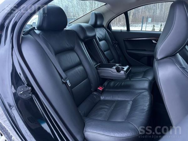 Melns Volvo S80 2007 Jelgava, ar dzinēja tilpumu 2.40 L un nobraukumu 0 tūkst. km par 3990 €, foto 10 vietnē AUTOMOTO.COM.LV