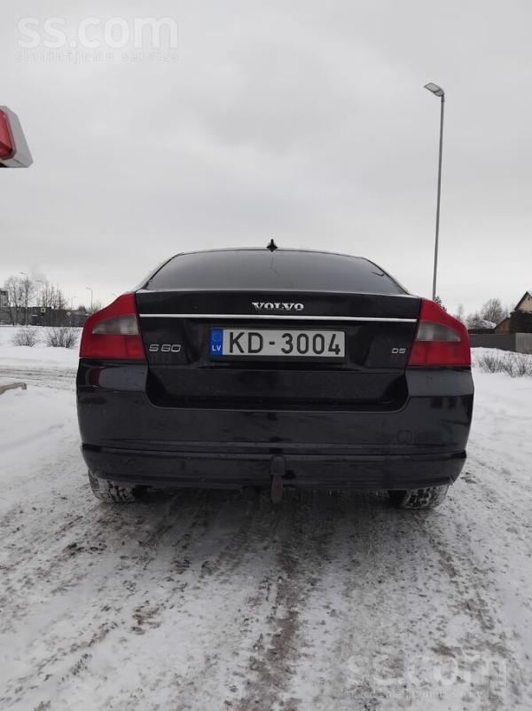 Melns Volvo S80 2007 Jelgava, ar dzinēja tilpumu 2.40 L un nobraukumu 362 tūkst. km par 3450 €, foto 6 vietnē AUTOMOTO.COM.LV