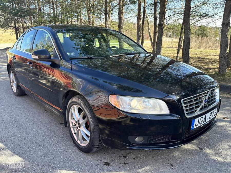 Black Volvo S80 2007 in Vilnius, with an engine capacity of 2.40 L and mileage of 241 thousand km for 2499 €, photo 3 on AUTOMOTO.COM.LV