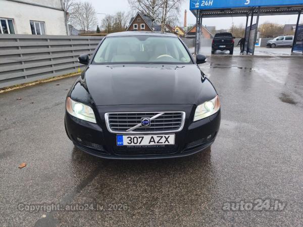 Black Volvo S80 2007 in Rakvere, with an engine capacity of 2.50 L and mileage of 345 thousand km for 3500 €, photo 3 on AUTOMOTO.COM.LV