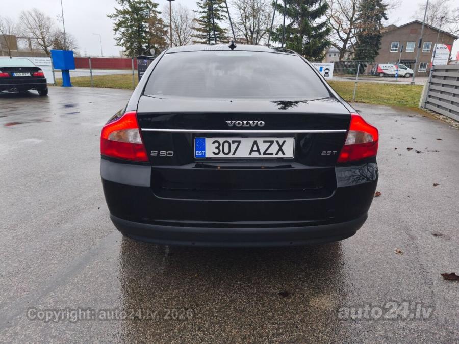 Melns Volvo S80 2007 Rakvere, ar dzinēja tilpumu 2.50 L un nobraukumu 345 tūkst. km par 3500 €, foto 7 vietnē AUTOMOTO.COM.LV