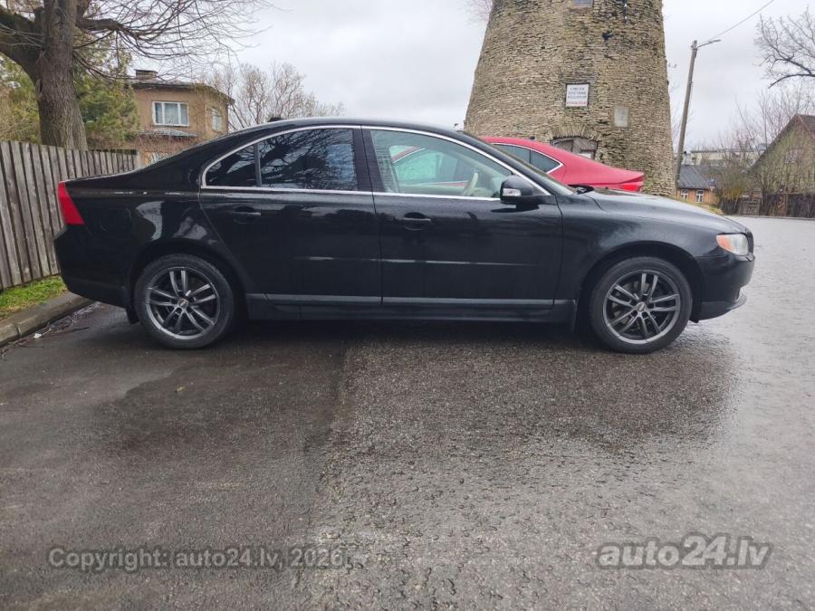 Melns Volvo S80 2007 Rakvere, ar dzinēja tilpumu 2.50 L un nobraukumu 345 tūkst. km par 3500 €, foto 15 vietnē AUTOMOTO.COM.LV