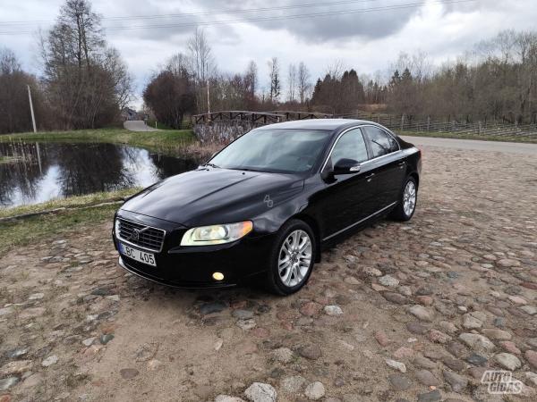 Melns Volvo S80 2007 Telšiai, ar dzinēja tilpumu 2.40 L un nobraukumu 345 tūkst. km par 3150 €, foto 1 vietnē AUTOMOTO.COM.LV