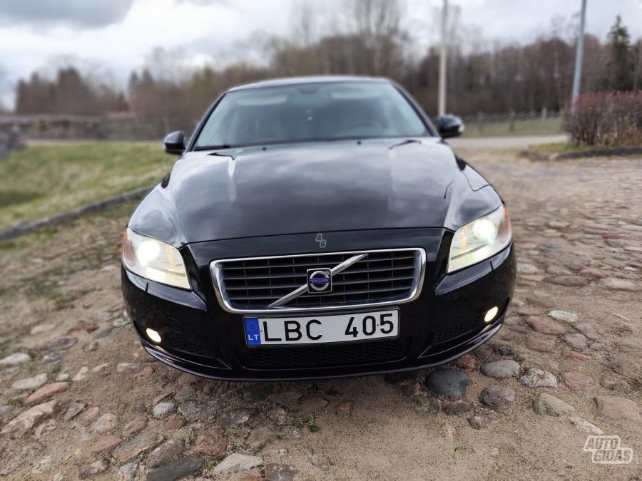 Black Volvo S80 2007 in Telschi, with an engine capacity of 2.40 L and mileage of 345 thousand km for 3150 €, photo 3 on AUTOMOTO.COM.LV