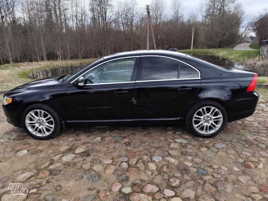 Black Volvo S80 2007 in Telschi, with an engine capacity of 2.40 L and mileage of 345 thousand km for 3150 €, photo 9 on AUTOMOTO.COM.LV