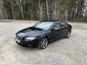 Black Volvo S80 2007 in Mazeikiai, with an engine capacity of 3.20 L and mileage of 181 thousand km for 3100 €, photo  on AUTOMOTO.COM.LV
