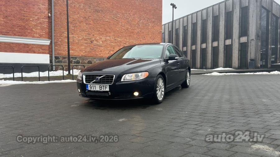 Black Volvo S80 2007 in Paide, with an engine capacity of 2.40 L and mileage of 380 thousand km for 4499 €, photo 1 on AUTOMOTO.COM.LV