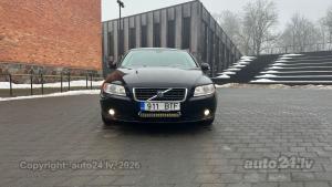 Black Volvo S80 2007 in Paide, with an engine capacity of 2.40 L and mileage of 380 thousand km for 4499 €, photo 3 on AUTOMOTO.COM.LV
