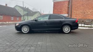 Black Volvo S80 2007 in Paide, with an engine capacity of 2.40 L and mileage of 380 thousand km for 4499 €, photo 9 on AUTOMOTO.COM.LV