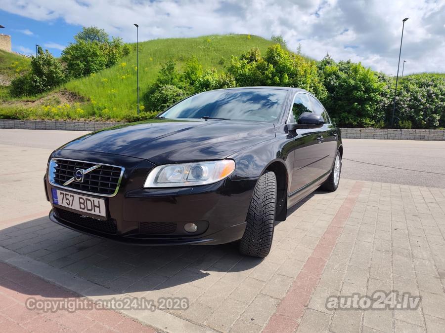 Melns Volvo S80 2007 Tallina, ar dzinēja tilpumu 2.50 L un nobraukumu 316 tūkst. km par 4000 €, foto 1 vietnē AUTOMOTO.COM.LV