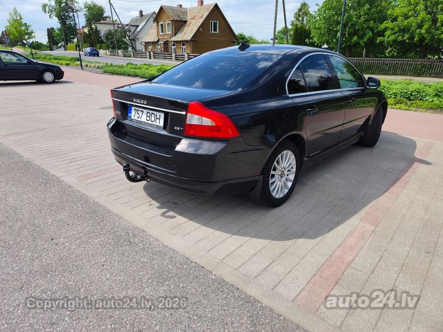 Melns Volvo S80 2007 Tallina, ar dzinēja tilpumu 2.50 L un nobraukumu 316 tūkst. km par 4000 €, foto 5 vietnē AUTOMOTO.COM.LV