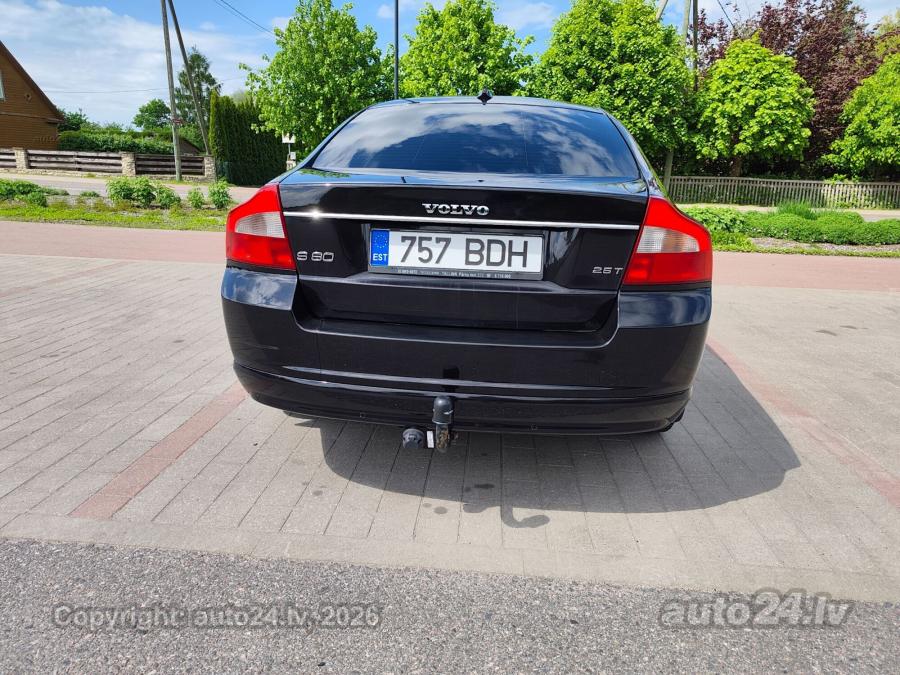 Melns Volvo S80 2007 Tallina, ar dzinēja tilpumu 2.50 L un nobraukumu 316 tūkst. km par 4000 €, foto 6 vietnē AUTOMOTO.COM.LV