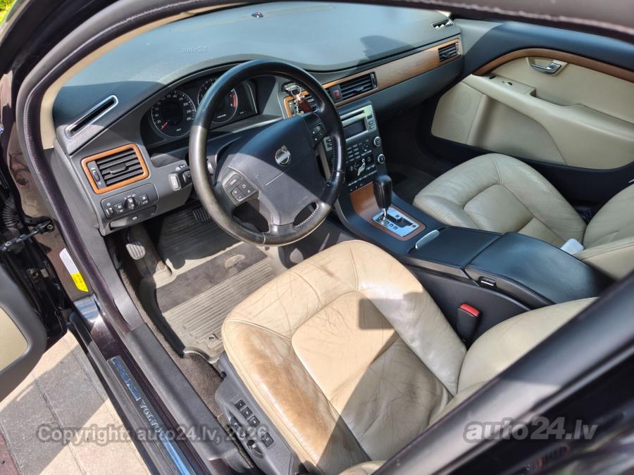 Melns Volvo S80 2007 Tallina, ar dzinēja tilpumu 2.50 L un nobraukumu 316 tūkst. km par 4000 €, foto 9 vietnē AUTOMOTO.COM.LV