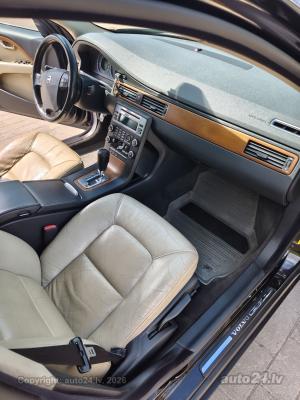 Melns Volvo S80 2007 Tallina, ar dzinēja tilpumu 2.50 L un nobraukumu 316 tūkst. km par 4000 €, foto 12 vietnē AUTOMOTO.COM.LV