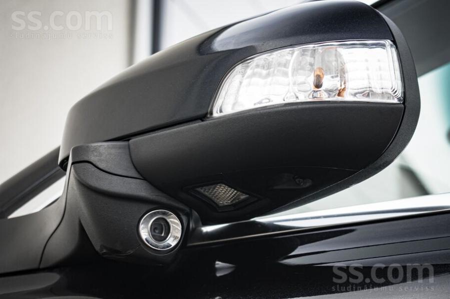 Black Volvo S80 2007 in Riga, with an engine capacity of 3.20 L and mileage of 0 thousand km for 4990 €, photo 9 on AUTOMOTO.COM.LV