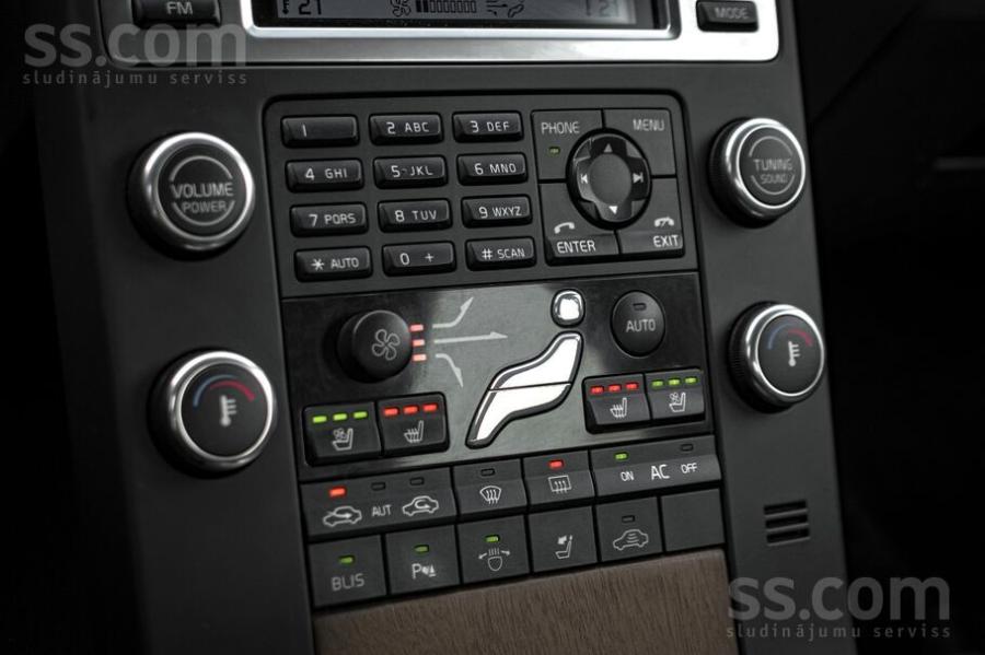 Black Volvo S80 2007 in Riga, with an engine capacity of 3.20 L and mileage of 0 thousand km for 4990 €, photo 28 on AUTOMOTO.COM.LV