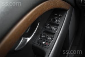 Black Volvo S80 2007 in Riga, with an engine capacity of 3.20 L and mileage of 0 thousand km for 4990 €, photo 16 on AUTOMOTO.COM.LV