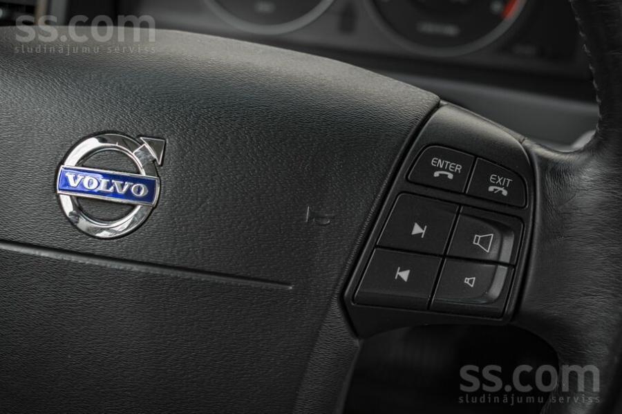 Black Volvo S80 2007 in Riga, with an engine capacity of 3.20 L and mileage of 0 thousand km for 4990 €, photo 24 on AUTOMOTO.COM.LV