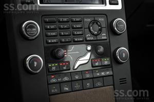 Black Volvo S80 2007 in Riga, with an engine capacity of 3.20 L and mileage of 0 thousand km for 4990 €, photo 28 on AUTOMOTO.COM.LV