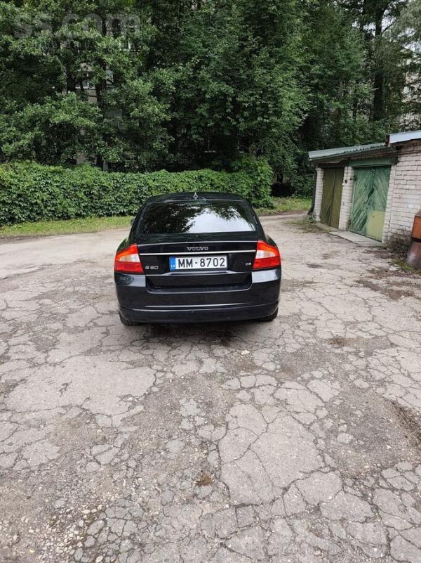 Melns Volvo S80 2007 Rīga, ar dzinēja tilpumu 2.40 L un nobraukumu 264 tūkst. km par 3500 €, foto 3 vietnē AUTOMOTO.COM.LV