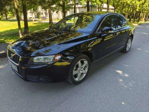 Black Volvo S80 2007 in Sakiai, with an engine capacity of 2.40 L and mileage of 265 thousand km for 3400 €, photo 5 on AUTOMOTO.COM.LV