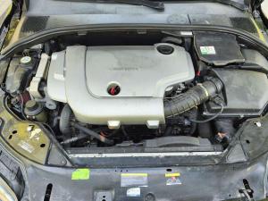 Black Volvo S80 2007 in Sakiai, with an engine capacity of 2.40 L and mileage of 265 thousand km for 3400 €, photo 21 on AUTOMOTO.COM.LV