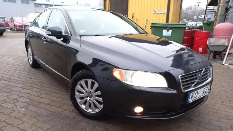 Black Volvo S80 2007 in Riga, with an engine capacity of 2.40 L and mileage of 270 thousand km for 4990 €, photo 3 on AUTOMOTO.COM.LV