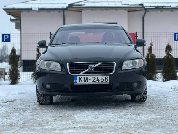 Melns Volvo S80 2007 Jelgava, ar dzinēja tilpumu 2.40 L un nobraukumu 418 tūkst. km par 3790 €, foto 2 vietnē AUTOMOTO.COM.LV
