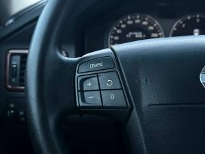 Melns Volvo S80 2007 Jelgava, ar dzinēja tilpumu 2.40 L un nobraukumu 418 tūkst. km par 3790 €, foto 24 vietnē AUTOMOTO.COM.LV
