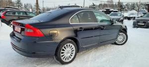 Black Volvo S80 2007 in Riga, with an engine capacity of 2.40 L and mileage of 249 thousand km for 6500 €, photo 7 on AUTOMOTO.COM.LV