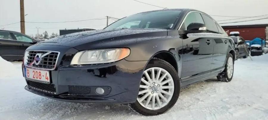 Black Volvo S80 2007 in Riga, with an engine capacity of 2.40 L and mileage of 249 thousand km for 6500 €, photo 8 on AUTOMOTO.COM.LV