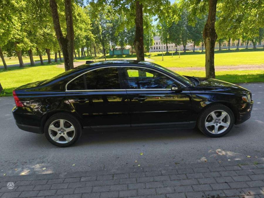 Melns Volvo S80 2007 Šakiai, ar dzinēja tilpumu 2.40 L un nobraukumu 262 tūkst. km par 3200 €, foto 9 vietnē AUTOMOTO.COM.LV