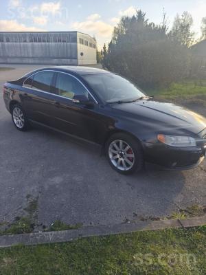Melns Volvo S80 2007 Madona, ar dzinēja tilpumu 2.40 L un nobraukumu 353 tūkst. km par 2150 €, foto 5 vietnē AUTOMOTO.COM.LV