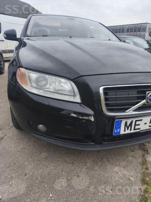 Melns Volvo S80 2007 Madona, ar dzinēja tilpumu 2.40 L un nobraukumu 353 tūkst. km par 2150 €, foto 6 vietnē AUTOMOTO.COM.LV