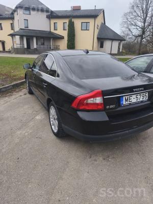 Melns Volvo S80 2007 Madona, ar dzinēja tilpumu 2.40 L un nobraukumu 353 tūkst. km par 2150 €, foto 8 vietnē AUTOMOTO.COM.LV