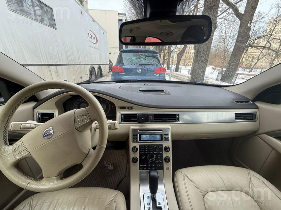 Melns Volvo S80 2007 Madona, ar dzinēja tilpumu 2.40 L un nobraukumu 353 tūkst. km par 2150 €, foto 11 vietnē AUTOMOTO.COM.LV