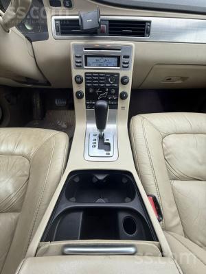 Melns Volvo S80 2007 Madona, ar dzinēja tilpumu 2.40 L un nobraukumu 353 tūkst. km par 2150 €, foto 15 vietnē AUTOMOTO.COM.LV