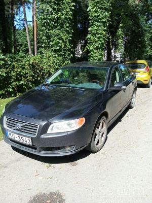 Black Volvo S80 2007 in Riga, with an engine capacity of 3.20 L and mileage of 400 thousand km for 1050 €, photo 7 on AUTOMOTO.COM.LV